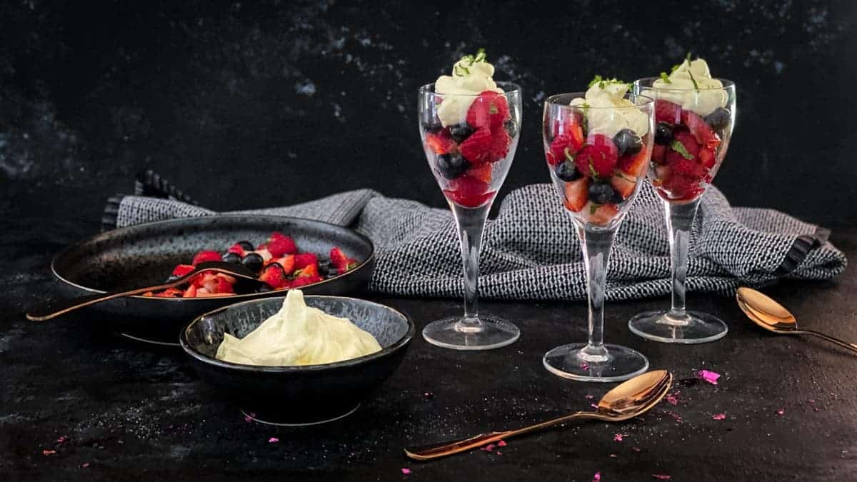 Easy Summer Mixed Berry Salad | The Sidesmith