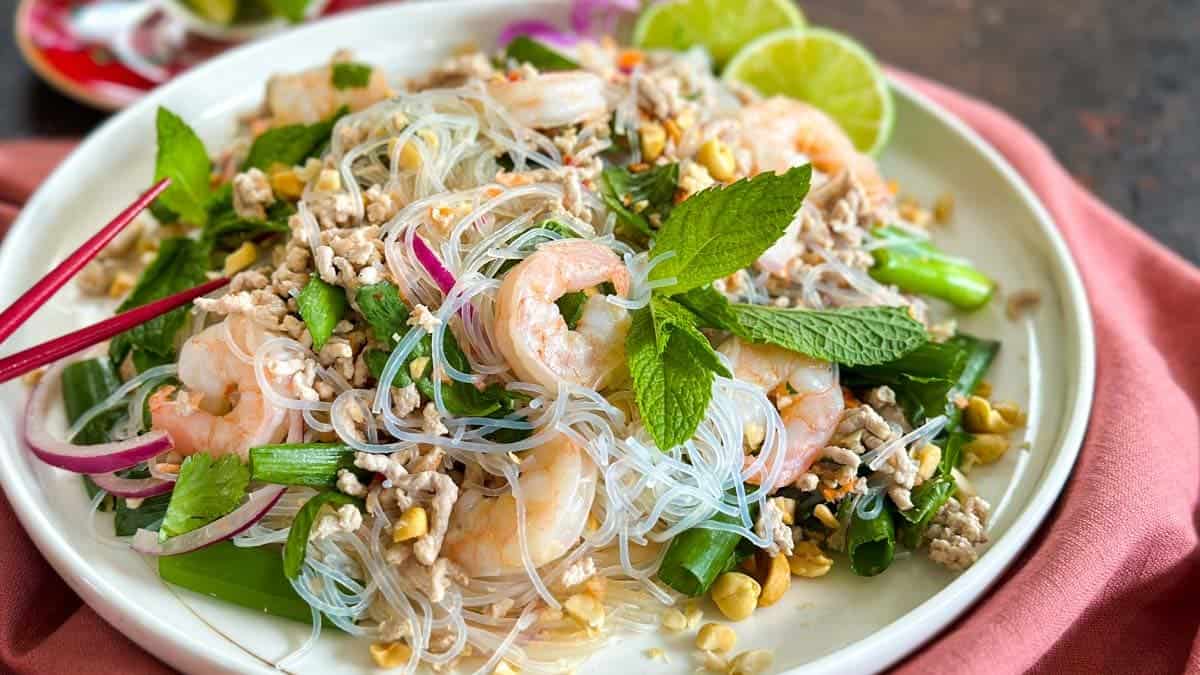 Yum Woon Sen (Thai Glass Noodle Salad) | Spicy Thai Shrimp & Pork Salad ...